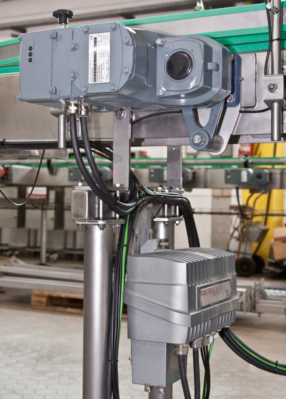 SEW4_Movigear_Movitfit klein - befootec